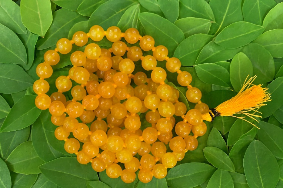 Gomed Mala yellow - 108 + 1 Beads 8 MM